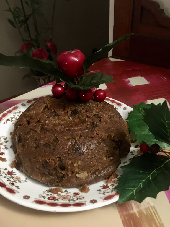 CHRISTMAS PUDDING ON STIR UP SUNDAY - BRIDGET WHITE